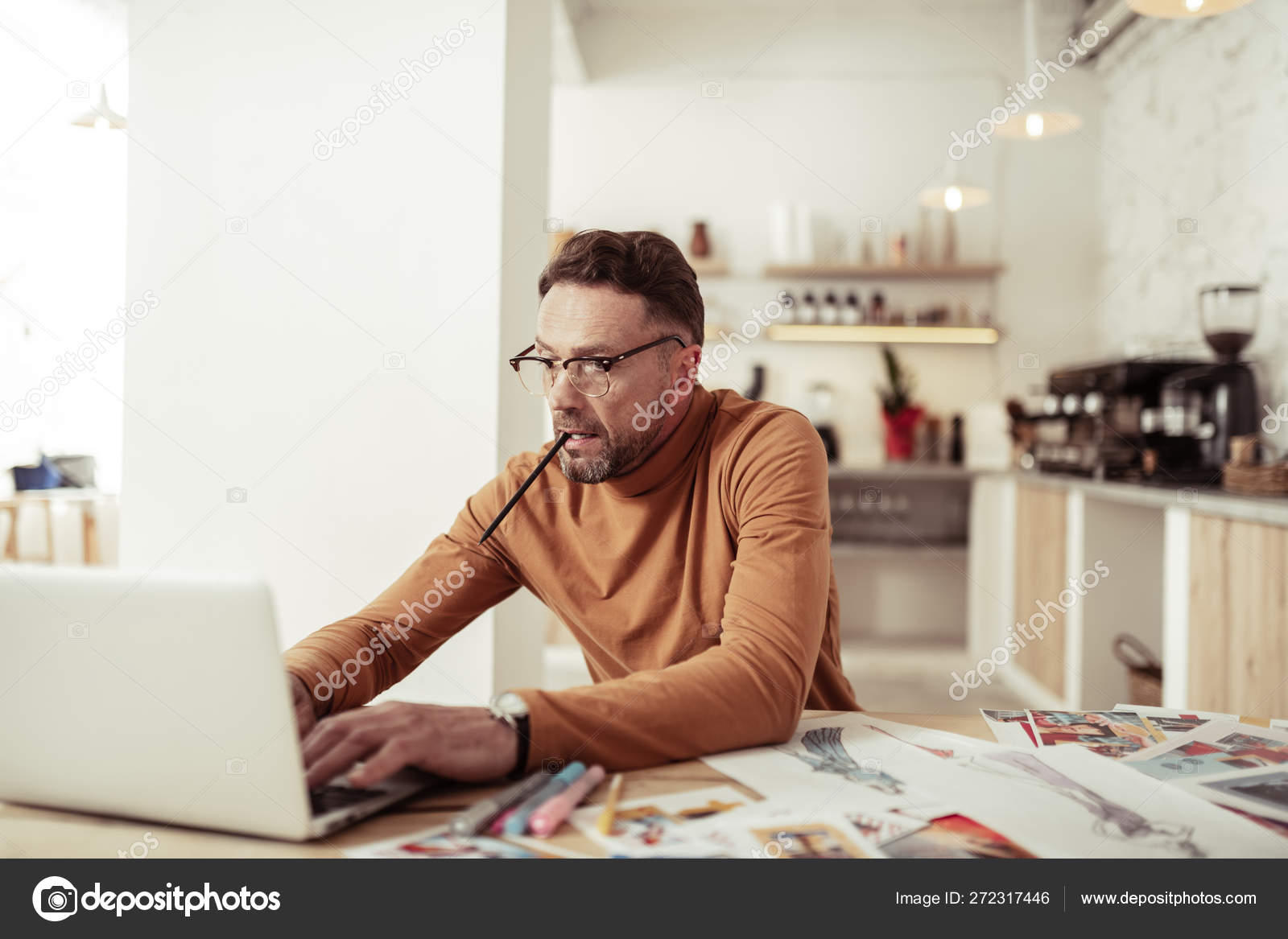 Enthusiastic designer typing quickly at the laptop. — Stock Photo ...