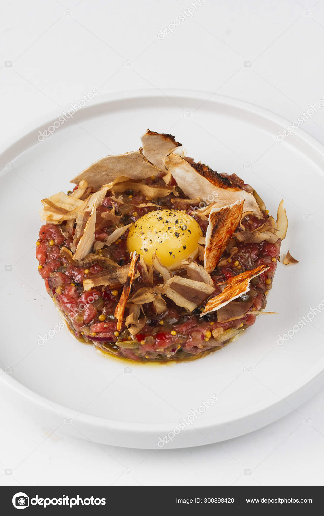 Beef Tar Tar Raw Meat Chicken Egg Yolk Stock Photo by ©tytbil88 300898420