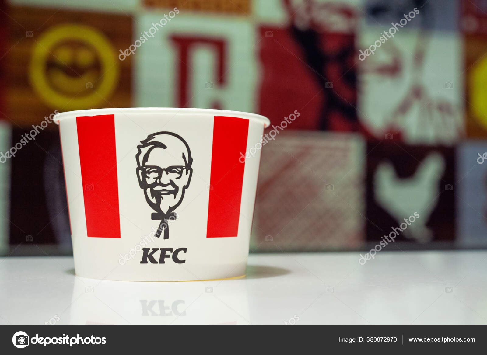 Minsk Belarus August 2019 Bucket Kfc Logo Table Kfc Restaurant — Stock ...