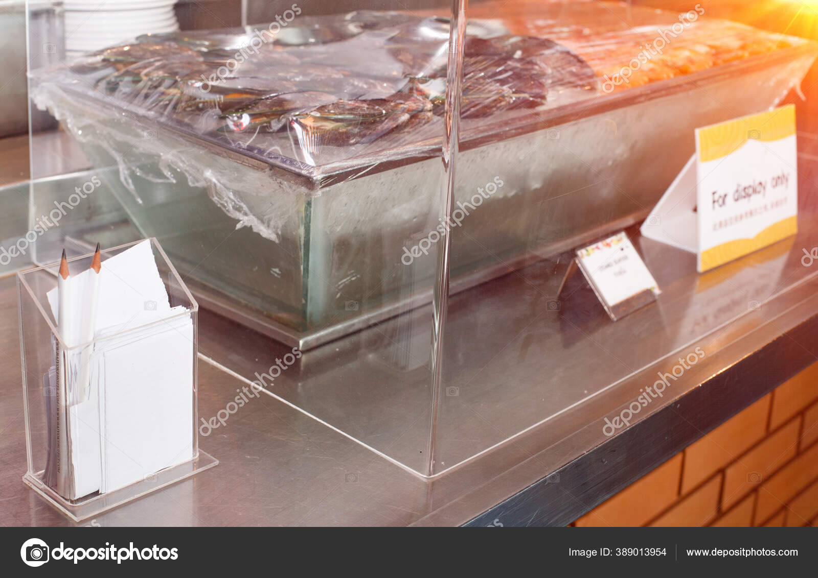 Buffet Restaurant Has Clear Acrylic Partition Protect Droplet Customers ...
