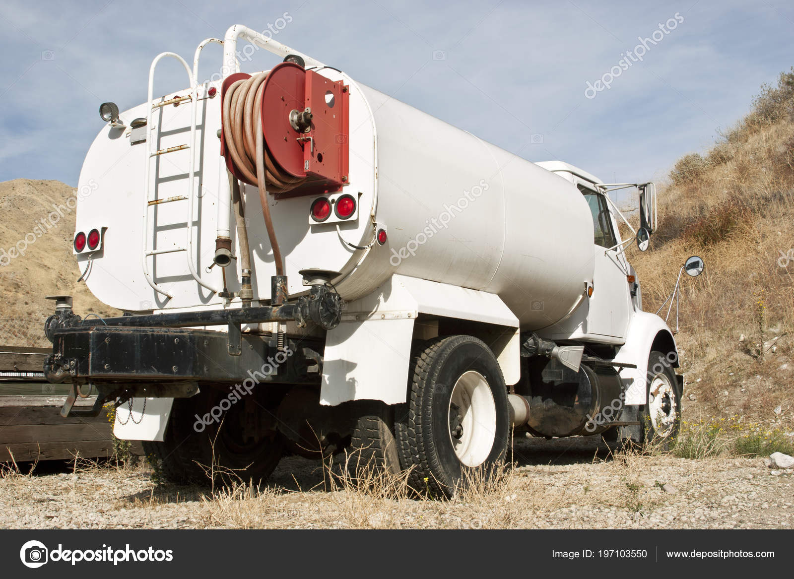 Water Truck Attach Hose Back Its Tank — Stock Photo © Johnnyrh #197103550