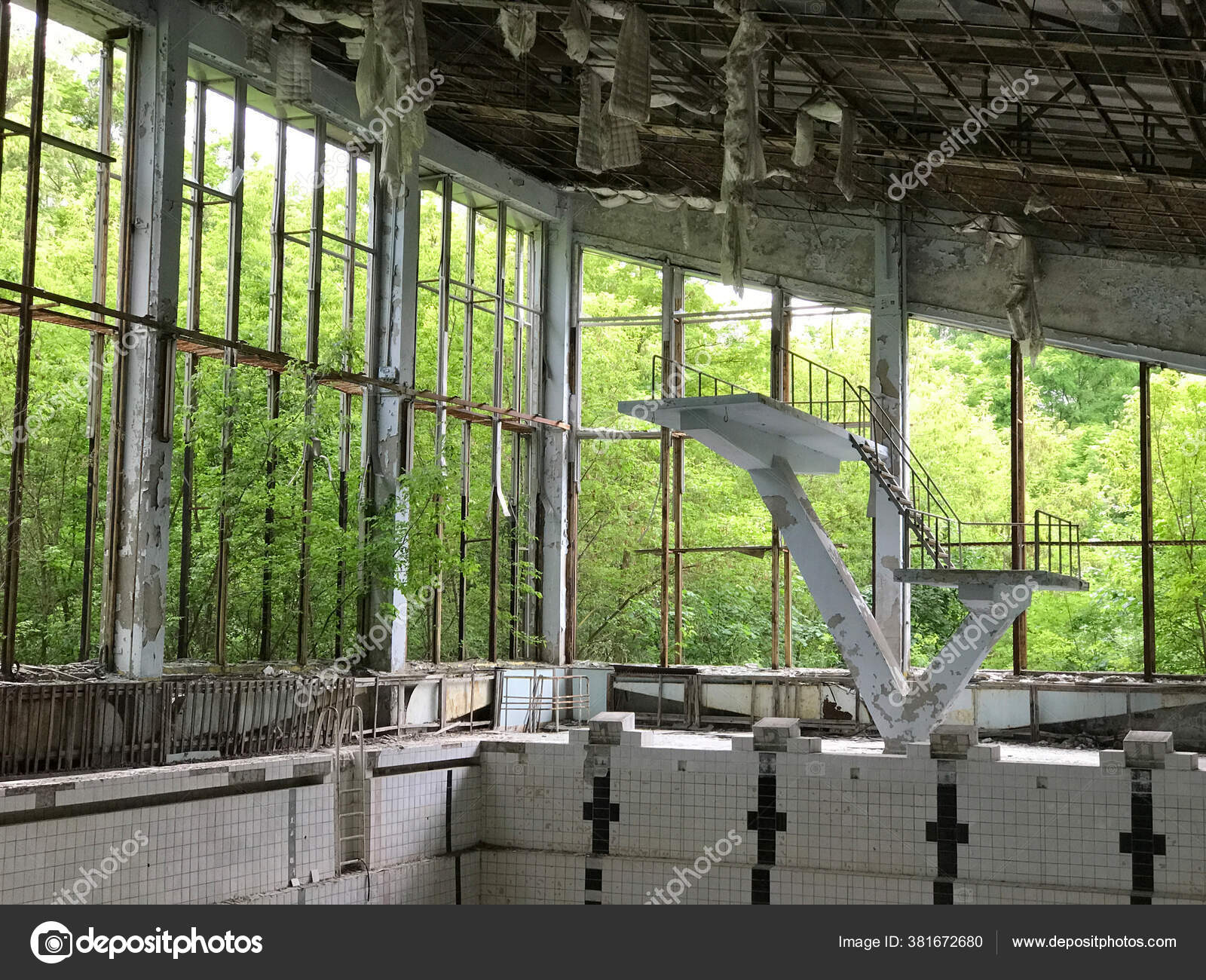 Abandoned Azure Swimming Pool Pripyat Ukraine Stock Photo by ...