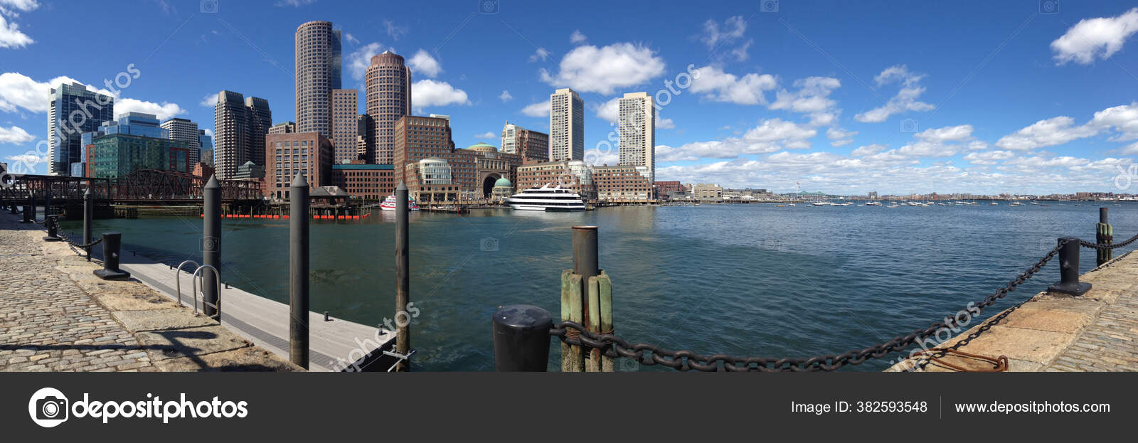 Panorama Horizonte Boston Nos Eua — Foto © TravelTelly #382593548