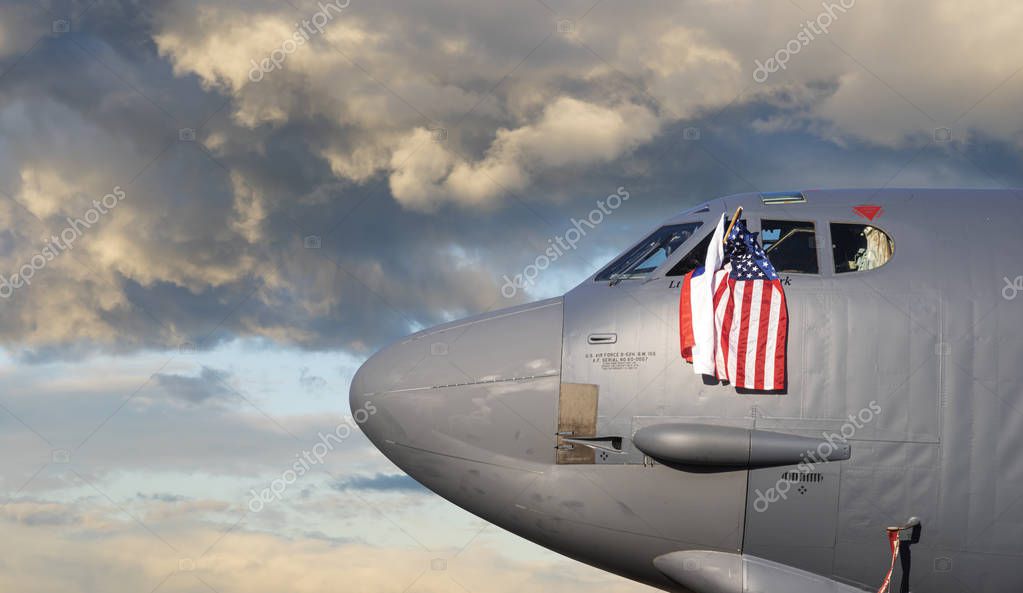 Boeing B-52 Stratofortress - bombardero estratégico estadounidense ...