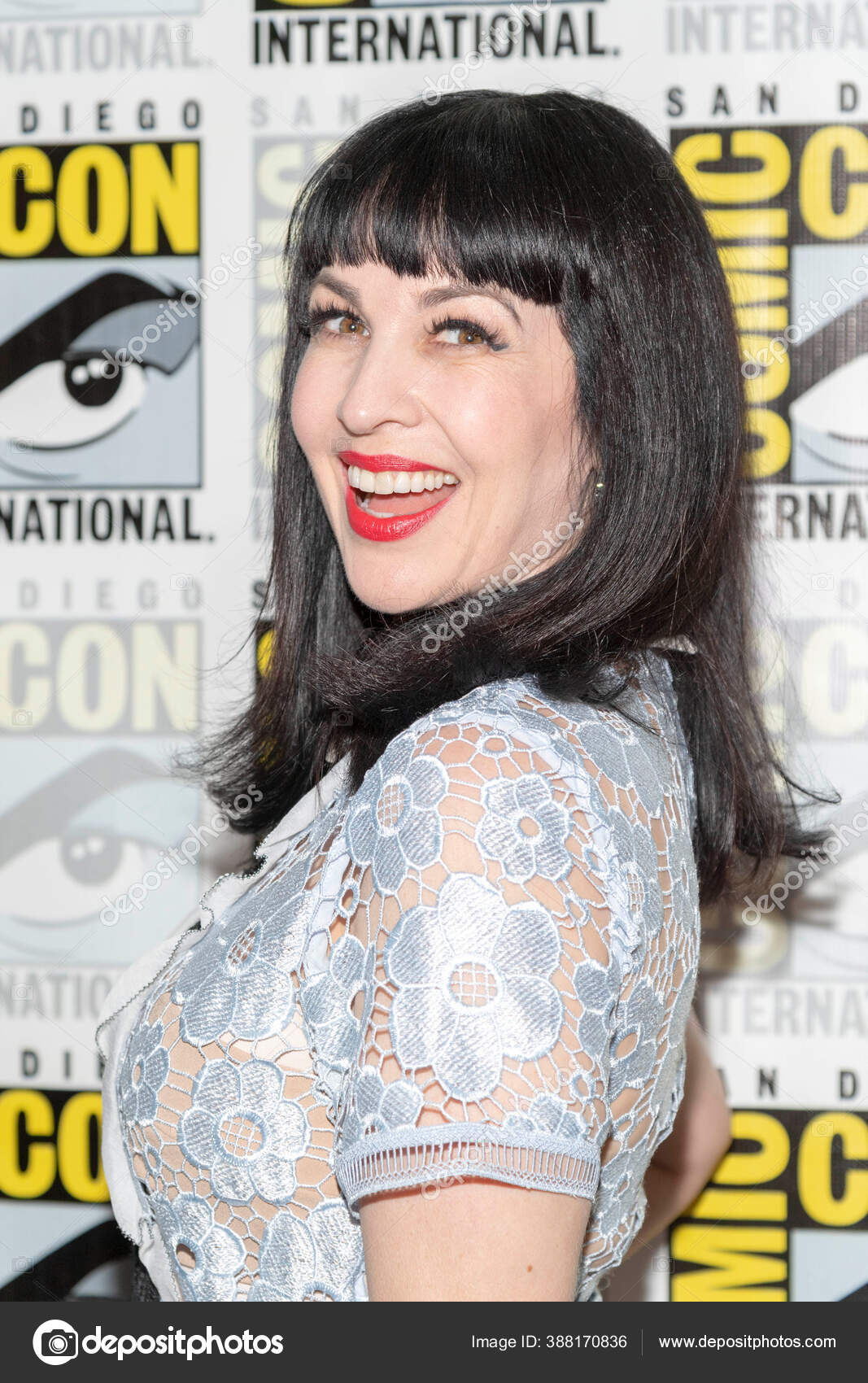 Grey Griffin Attends 2019 Comic Con International Wb's Scooby Doos ...