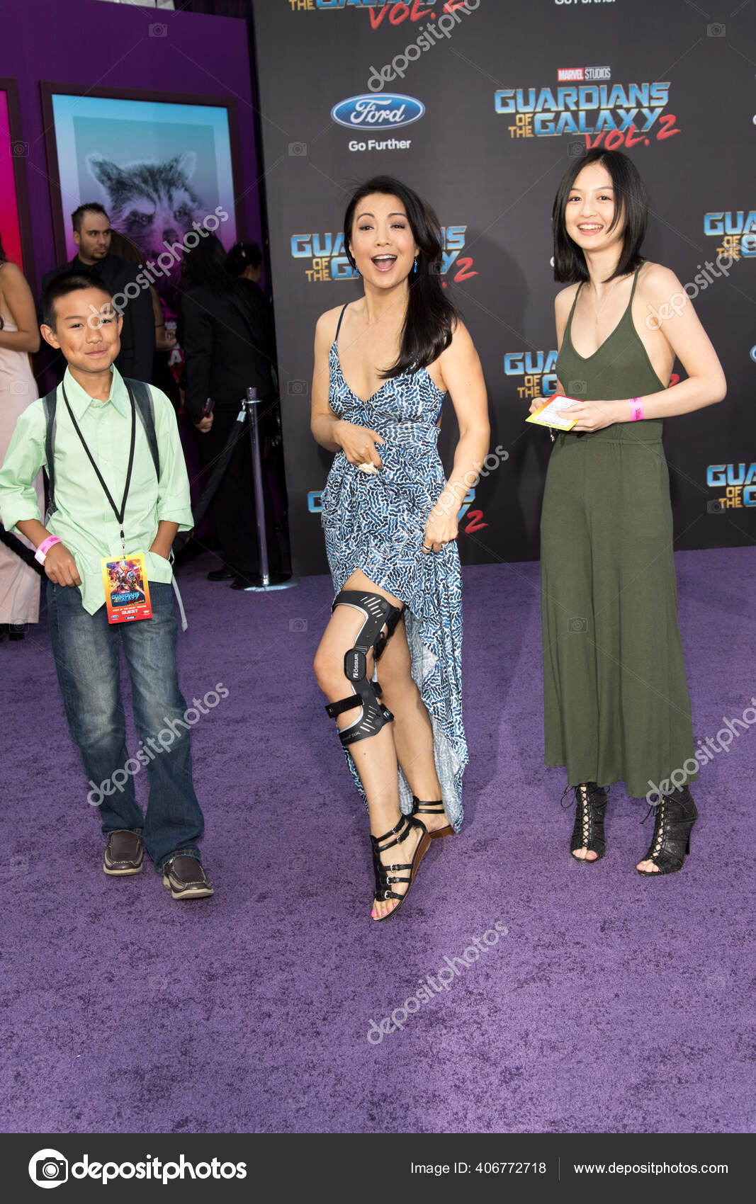 Ming Na Wen Family