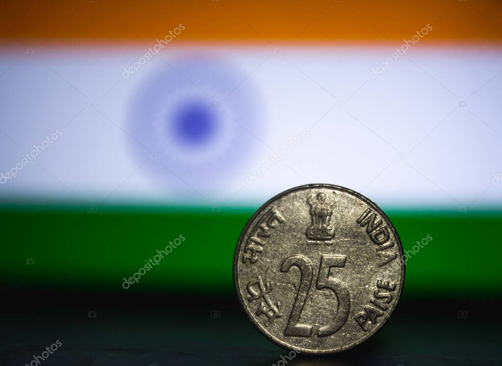 Moneda india: veinte rupia de moneda india de Paisa aislada sobre el ...
