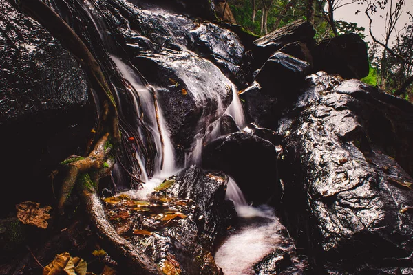 Kiliyur Water Falls in Yercaud, Tamilnadu, India. Long Exposure water ...
