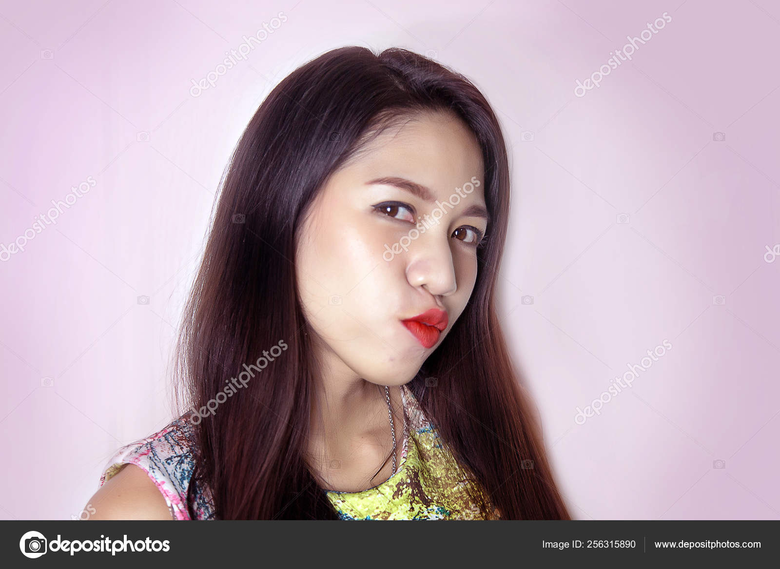 Cute asian lady smile with pink lipstick on studio shot. — Stock Photo ...