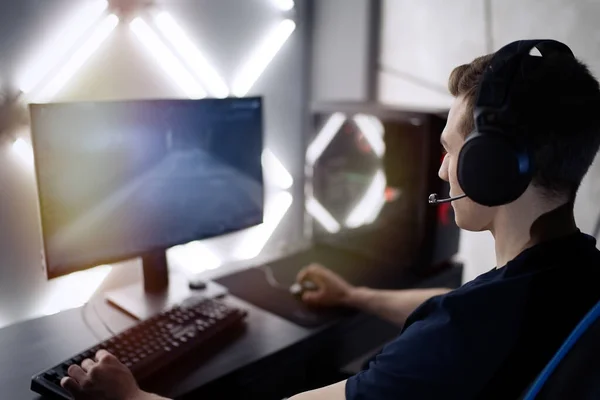 Professional gamer Stock Photos, Royalty Free Professional gamer Images ...