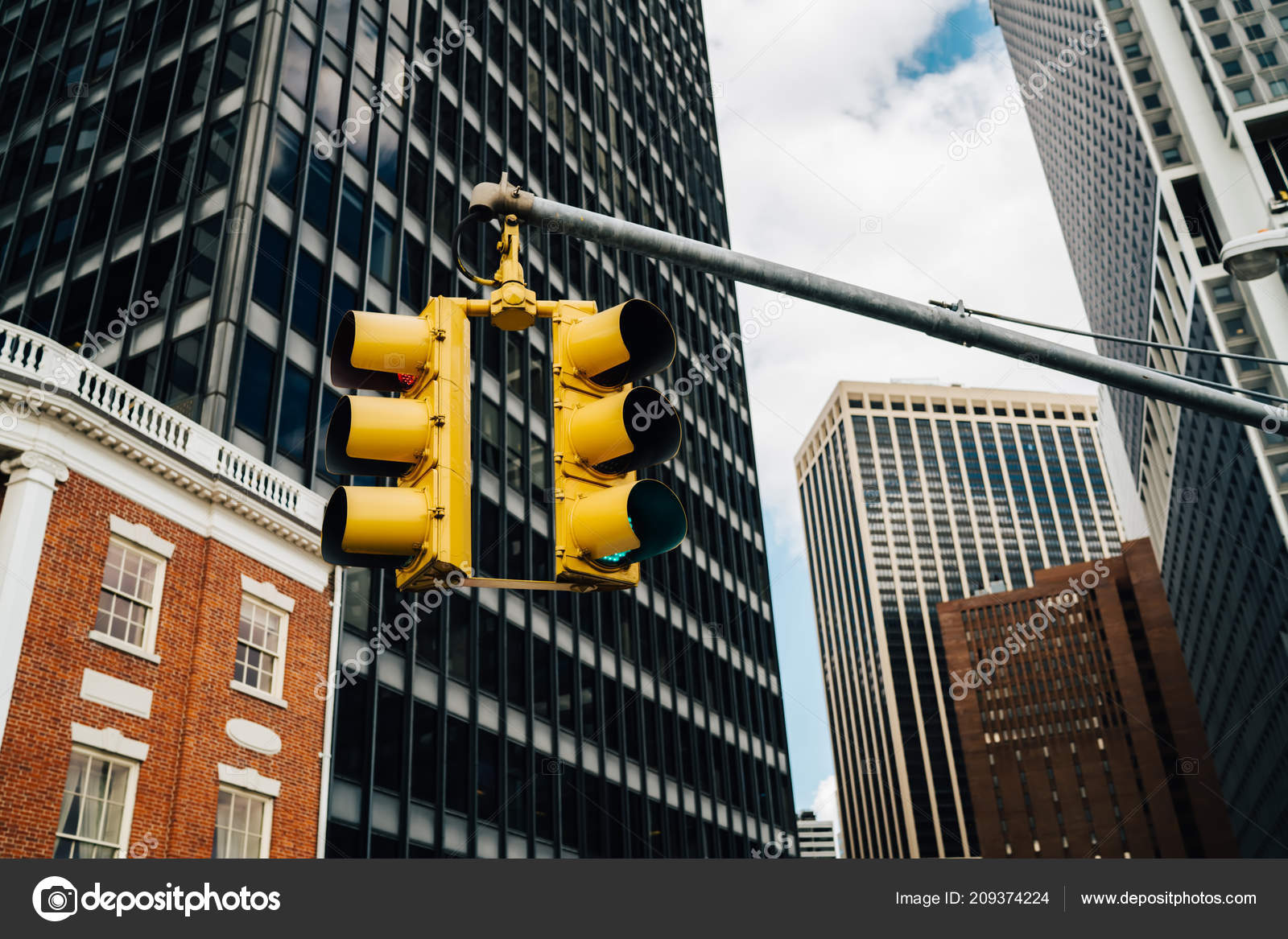Yellow Traffic Light Hanging Roads Downtown Controlling Transport ...