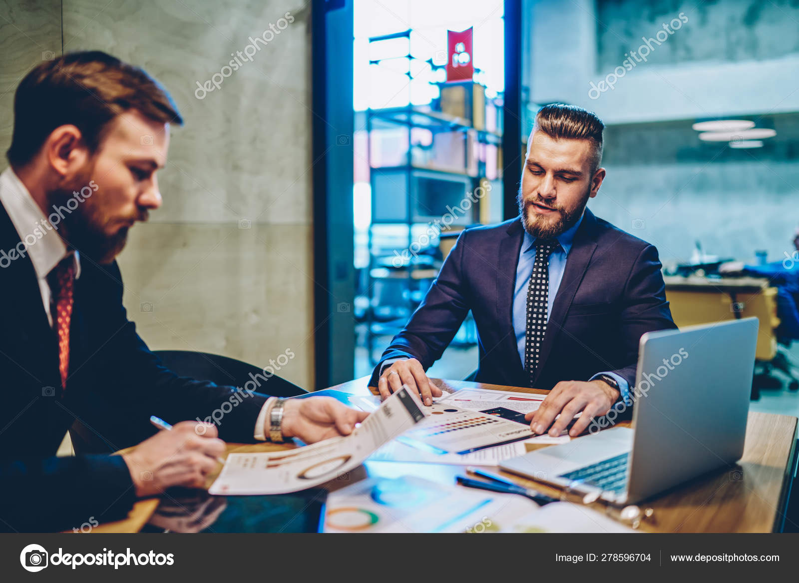Proud Ceo Cooperating Executive Manager Dressed Formal Wear Discussing ...