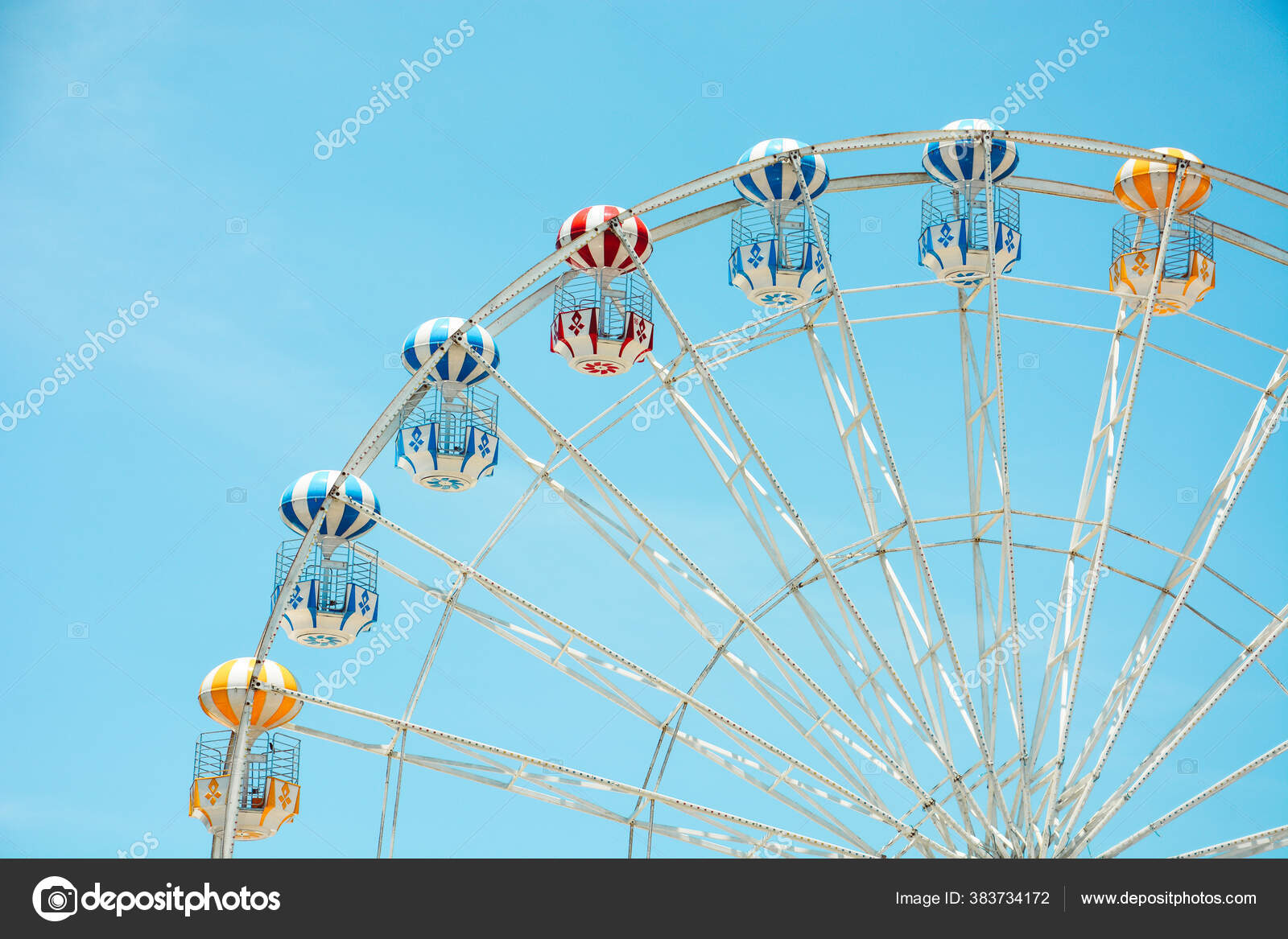 Front View Half Retro Colorful Ferris Wheel Amusement Park Blue Stock ...