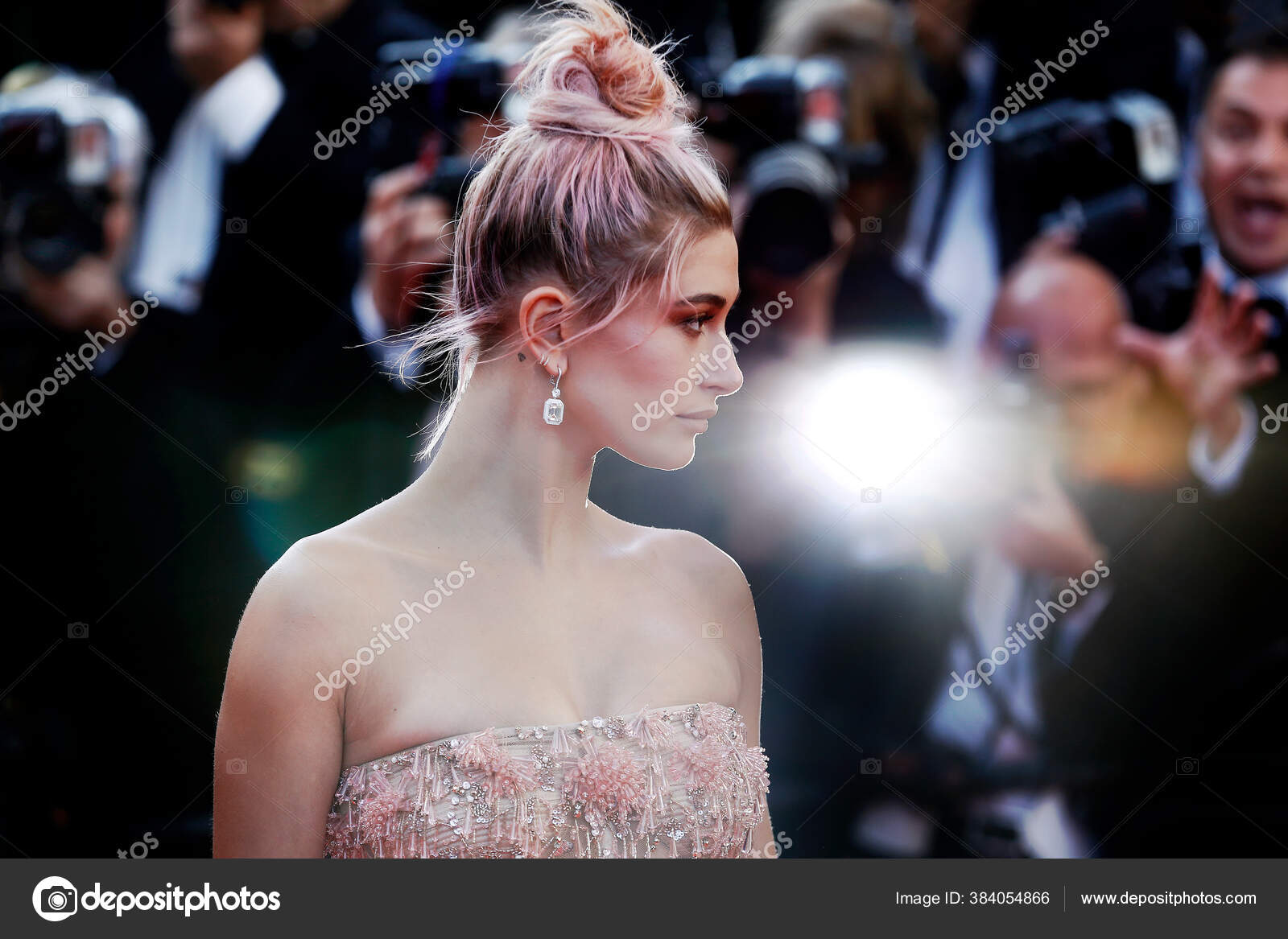 Cannes Francia Mayo Hailey Baldwin Asiste Proyección 'Girls Sun ...