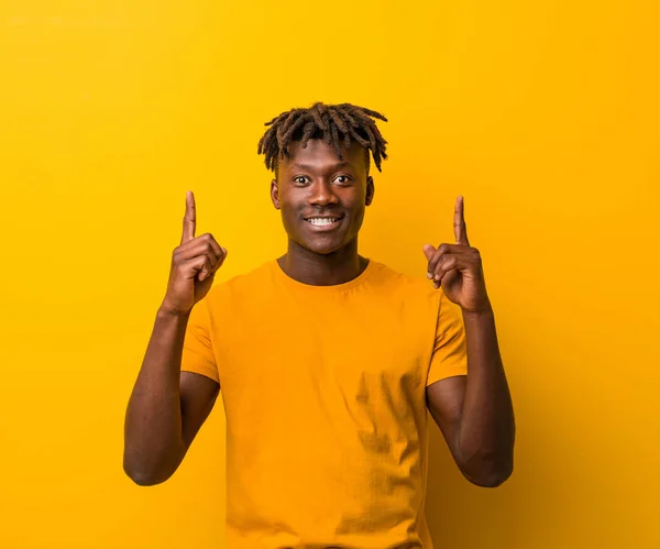 Man yellow background Stock Photos, Royalty Free Man yellow background ...