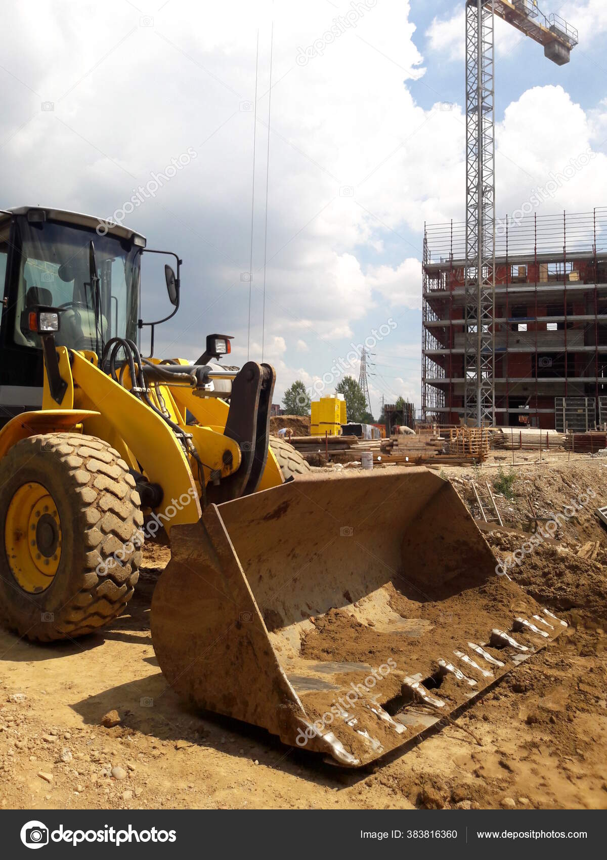 Construction Site Spring Crane Scaffolding — Stock Photo © AlfonsVen ...
