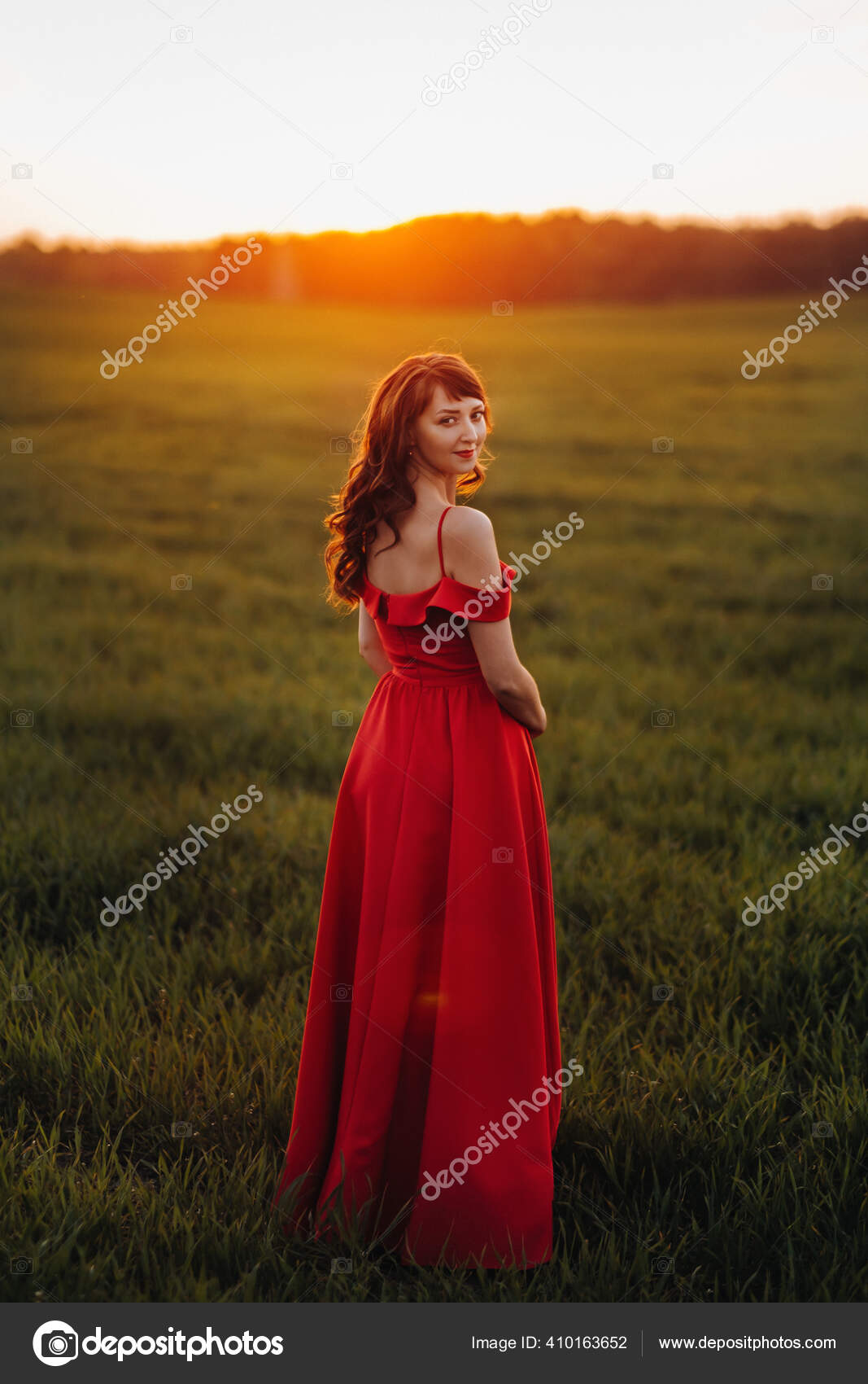 Beautiful Girl Spring Red Dress Walking Field Sunset Taken Air — Stock ...