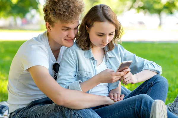 Teens and phones Stock Photos, Royalty Free Teens and phones Images ...