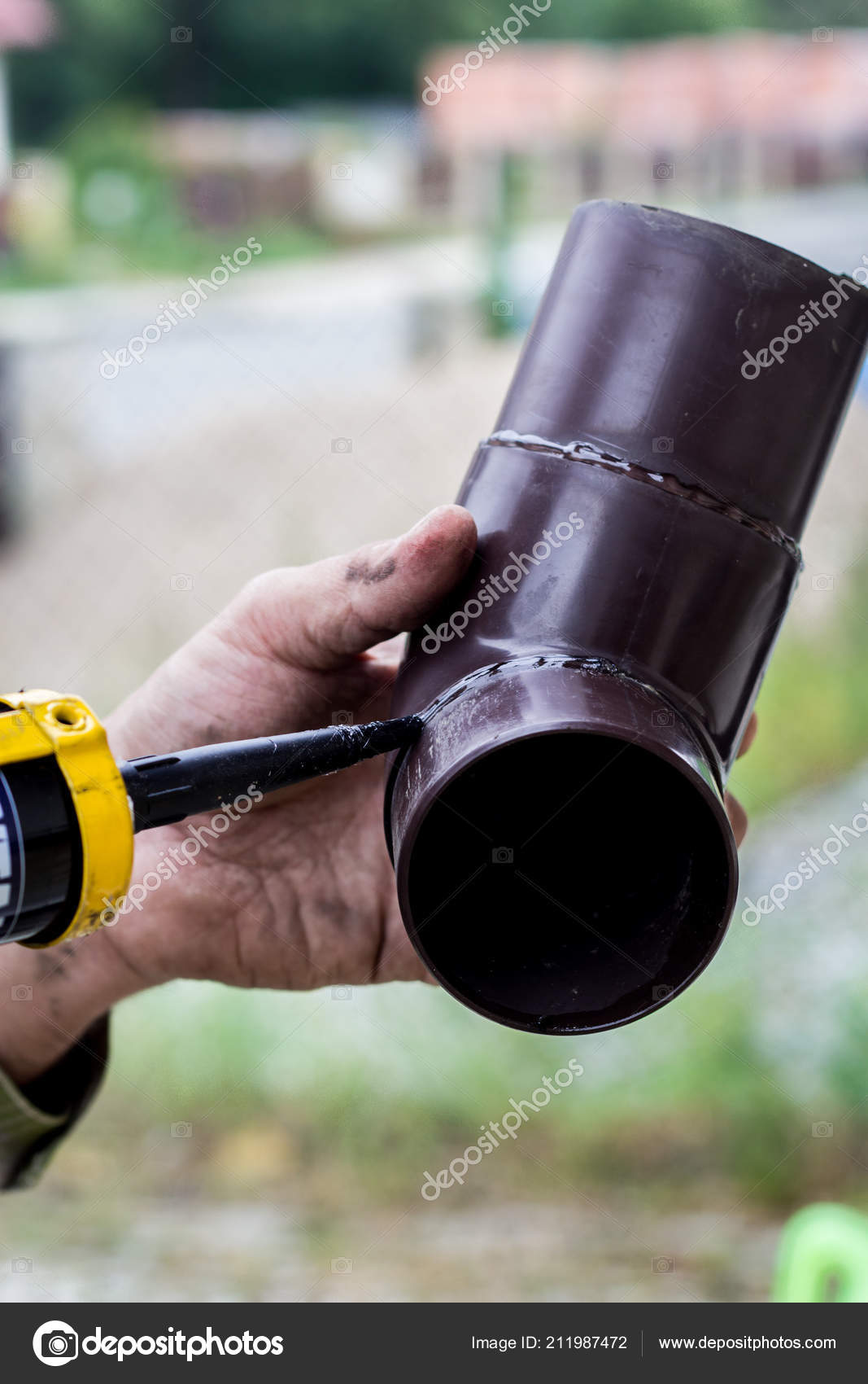 Men's Hands Seal Gutter Stock Photo by ©laciatek 211987472