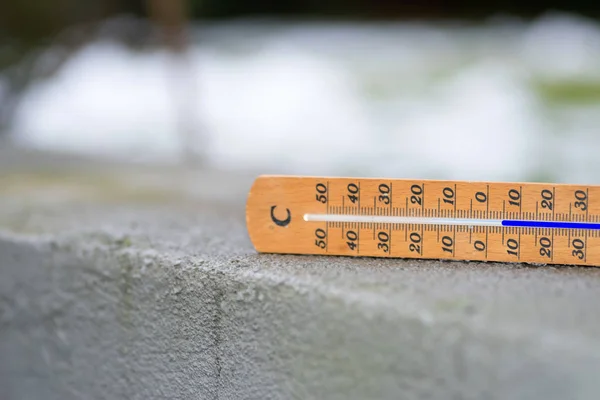 Cold temperature scale Stock Photos, Royalty Free Cold temperature ...