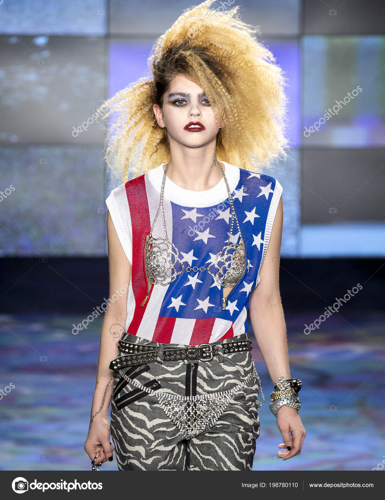 New York Feb 2018 Model Walks Runway Landlord Show New – Stock ...