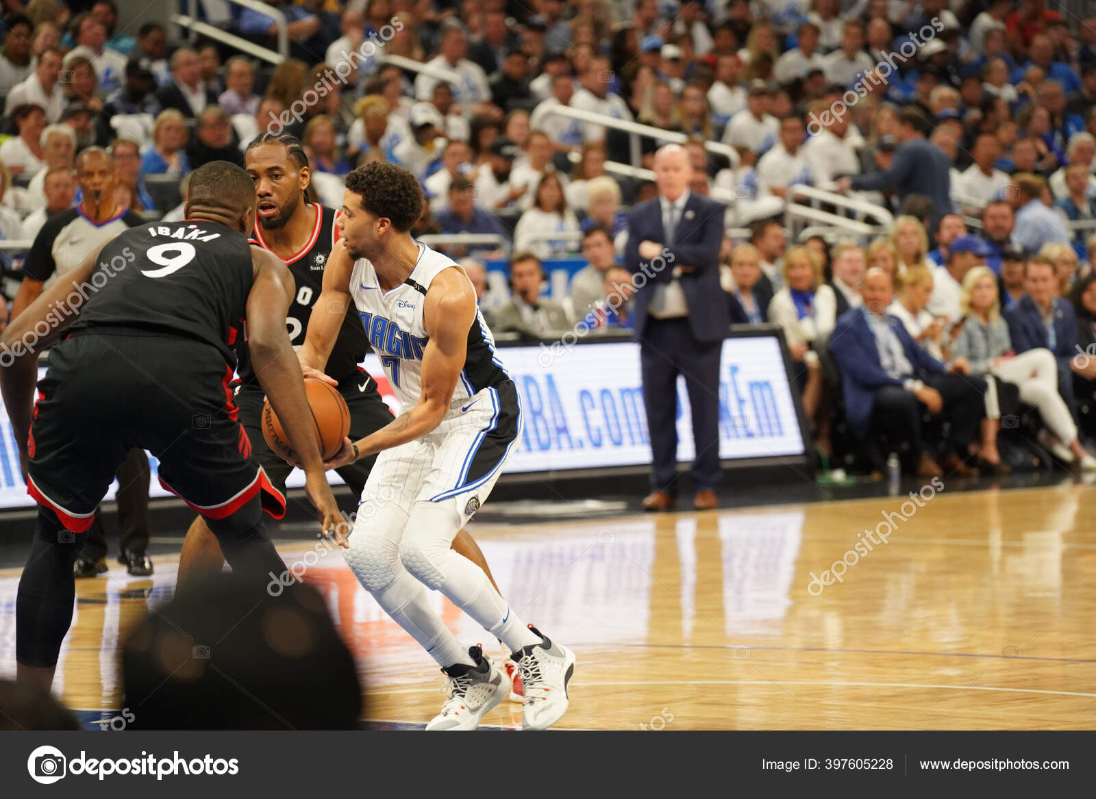 Orlando Magic Hosts Toronto Rapters Nba Playoff Amway Arena Orlando ...