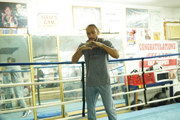 Credo de rua Stock Photos, Royalty Free Credo de rua Images | Depositphotos