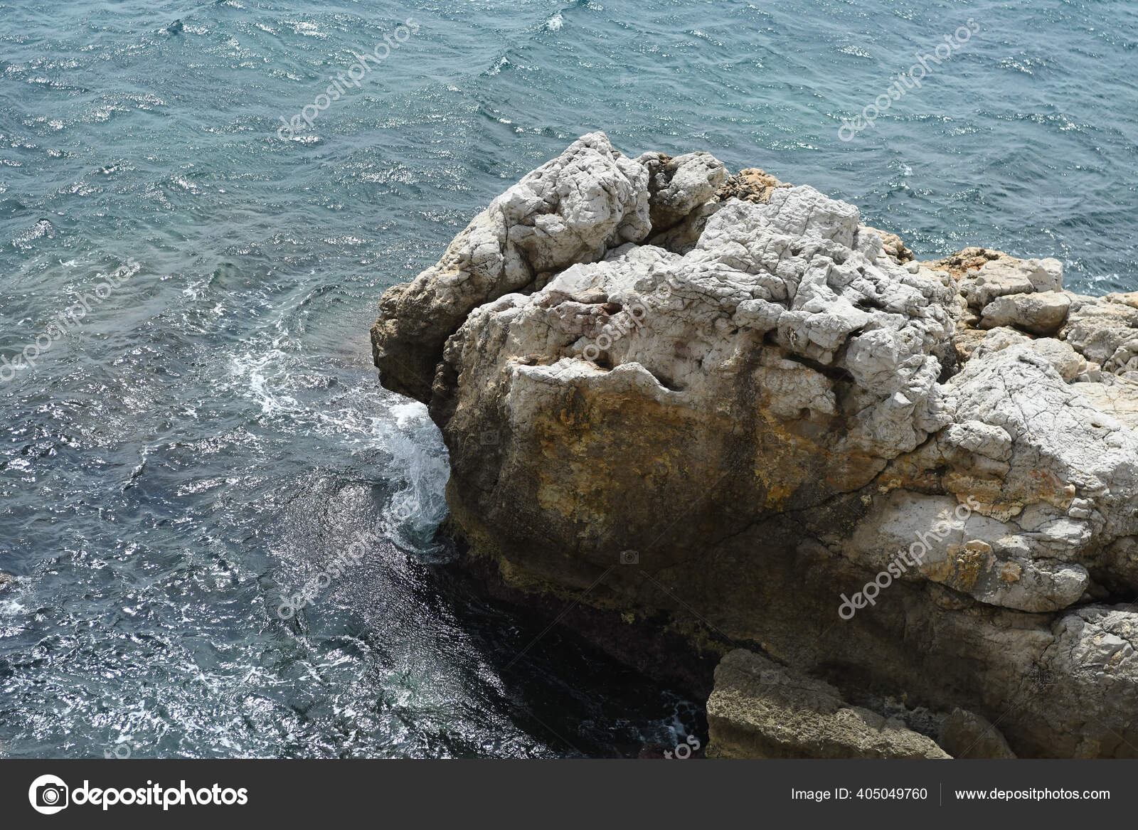 Beautiful Rocks Beach — Stock Photo © headlinephotos #405049760