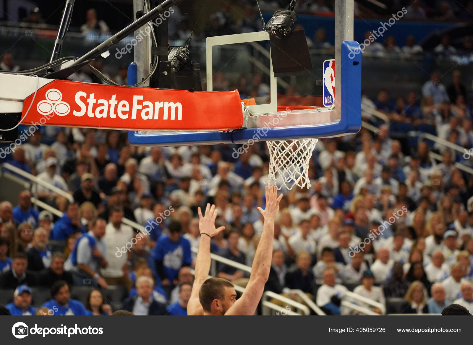 Orlando Magic Hosts Toronto Rapters Nba Playoff Amway Arena Orlando ...