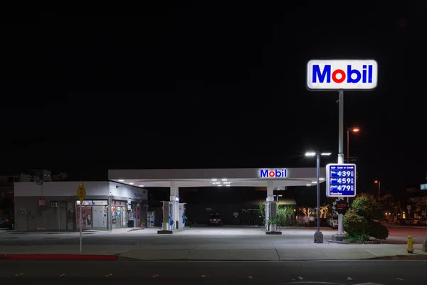 Mobil gas station Stock Photos, Royalty Free Mobil gas station Images ...