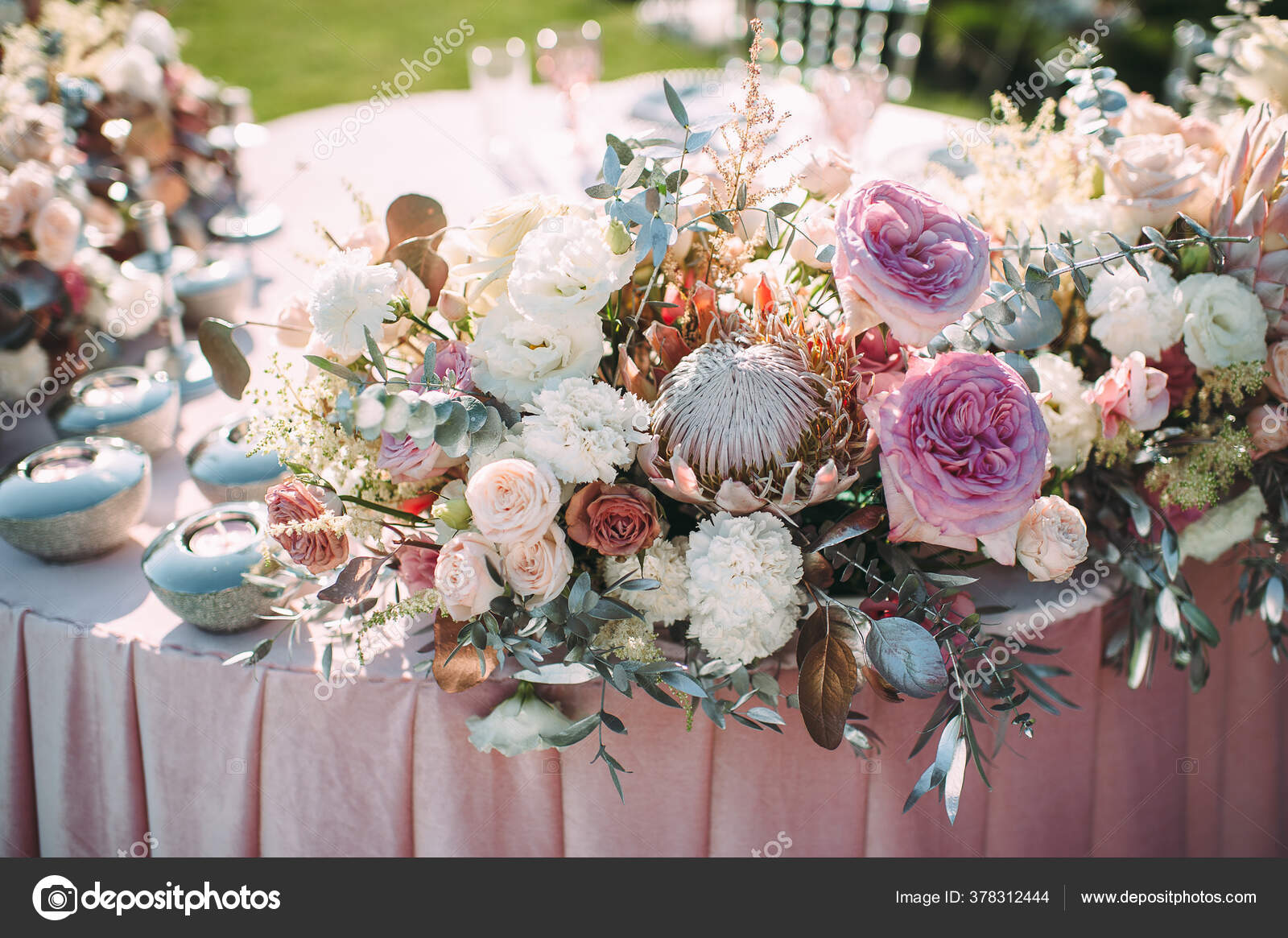Presidium Table Newlyweds Floral Arrangements Pink Roses Anthurium ...