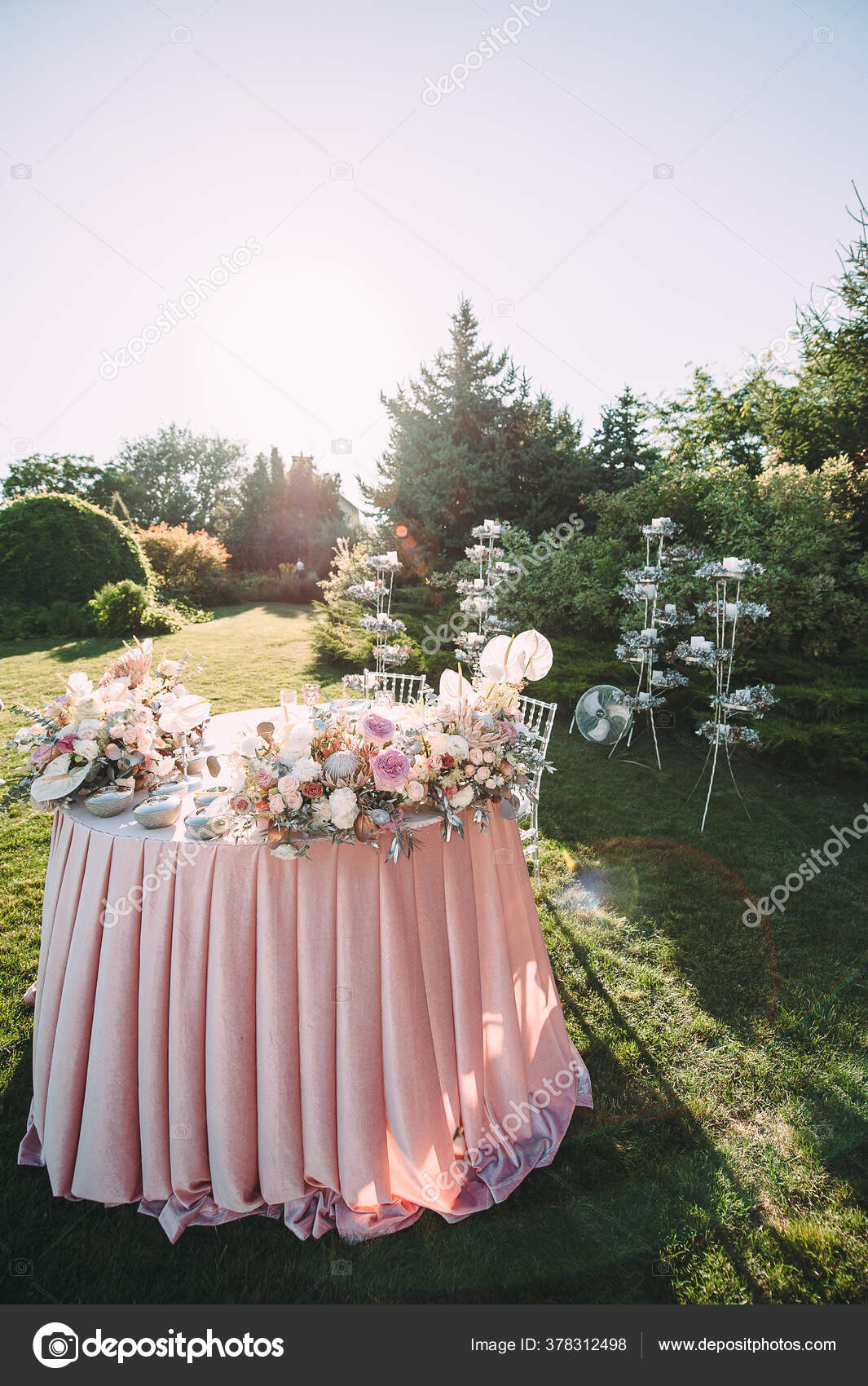 Presidium Table Newlyweds Floral Arrangements Pink Roses Anthurium ...
