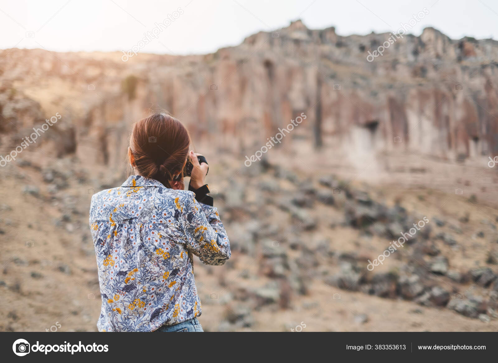 Back View Asian Woman Using Camera Taking Photo Landscape View Stock ...