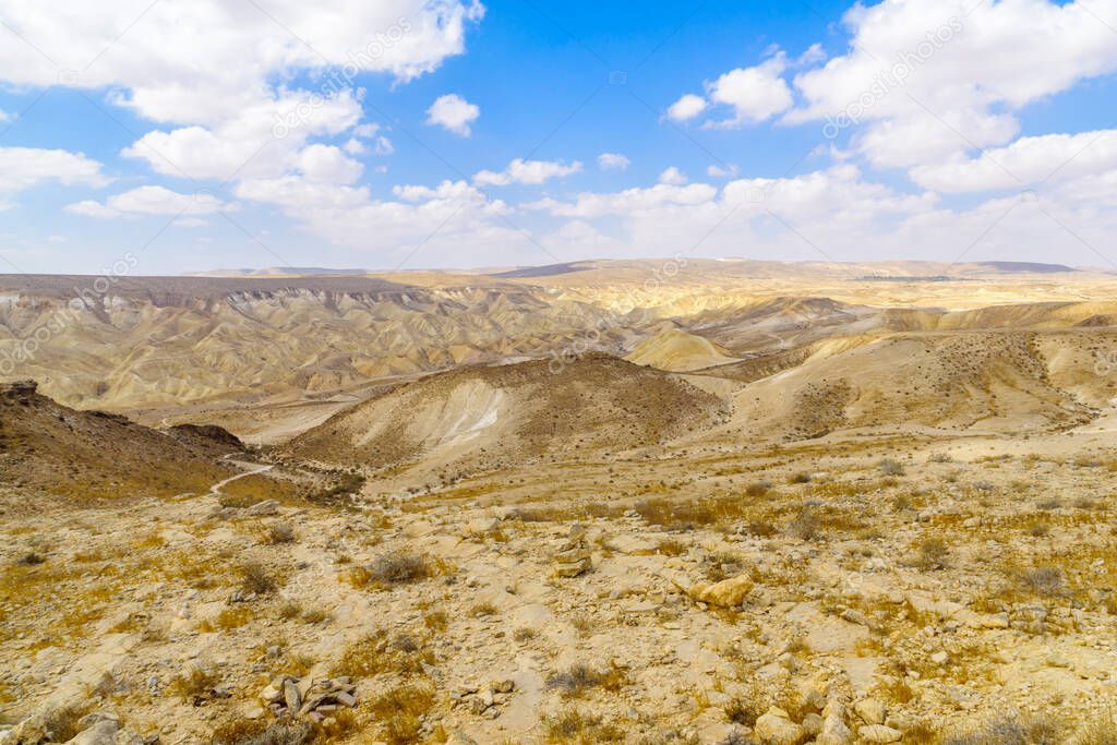 Vista del valle de Zin en el desierto del Negev. Sur de Israel 2024