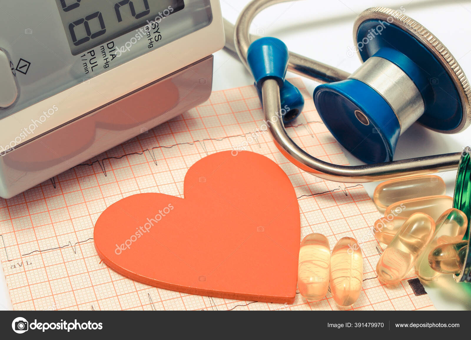 Heart Shape Medical Stethoscope Equipment Measuring Blood Pressure ...