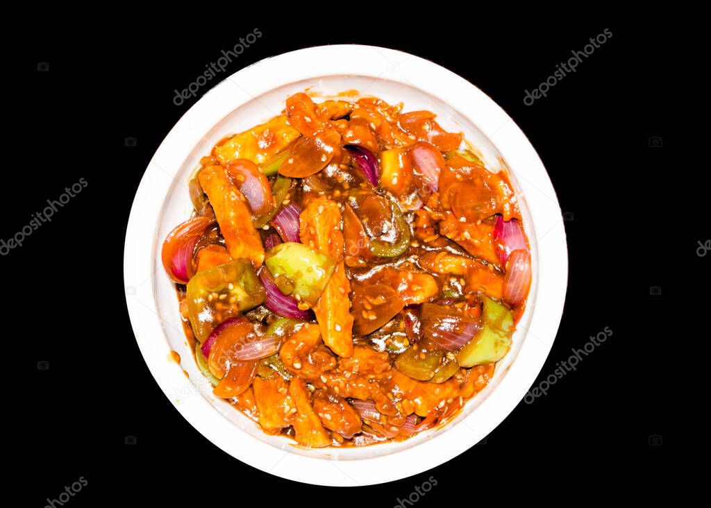 patatas con chile de miel en salsa picante, semillas de sésamo y ...