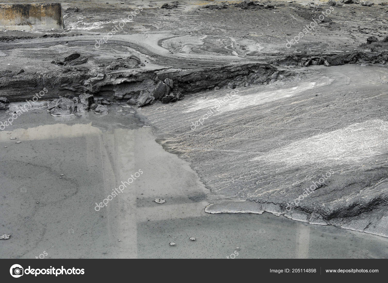 Fly Ash Pattern Raining Water Flow Stock Photo by ©nitimongkolchai ...