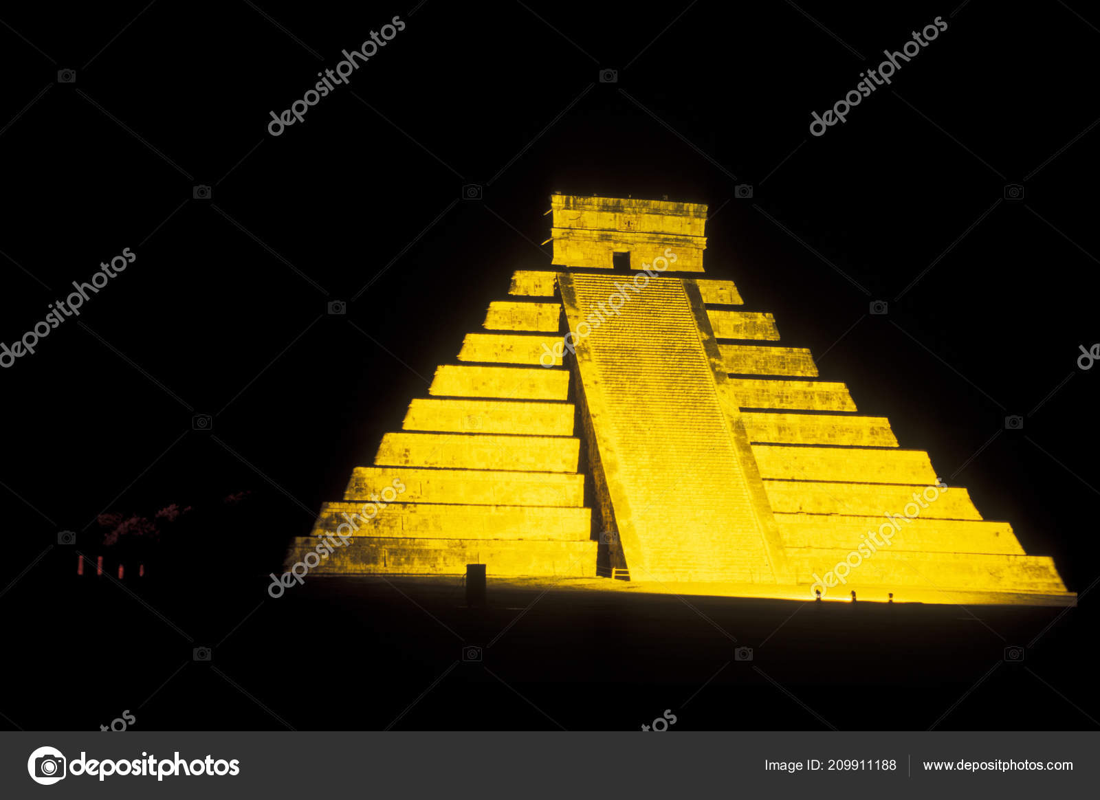 Isla Mujeres Mexico January 2009 Maya Ruins Kukulkan Pyramide Chichen ...