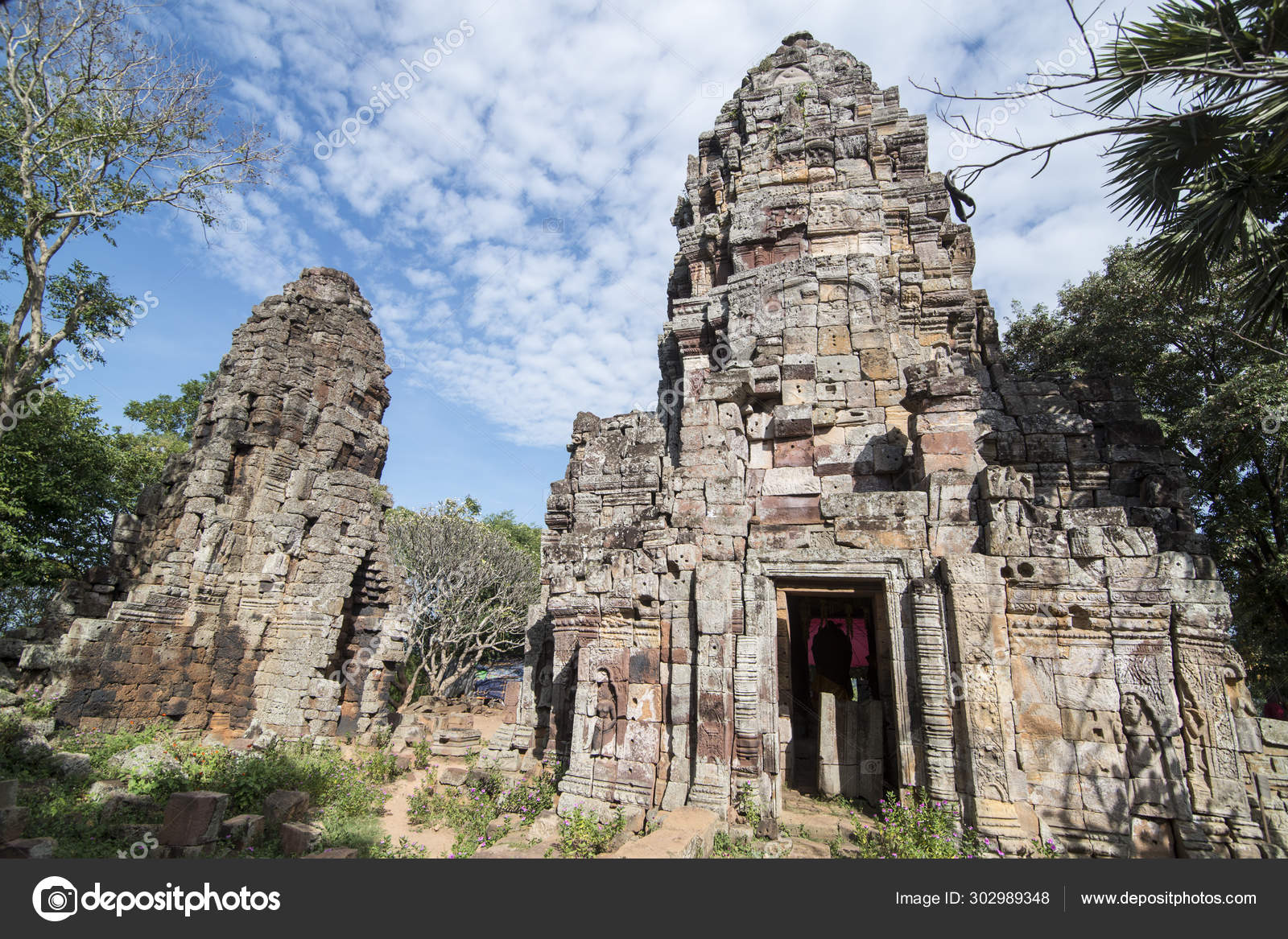 CAMBODIA BATTAMBANG WAT BANAN TEMPLE — Stock Editorial Photo © urf ...