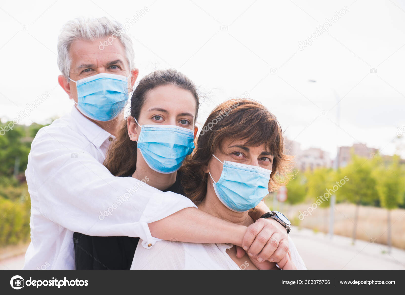 New Normal Masked Family Hugs Members Family Hug Each Other — Stock ...