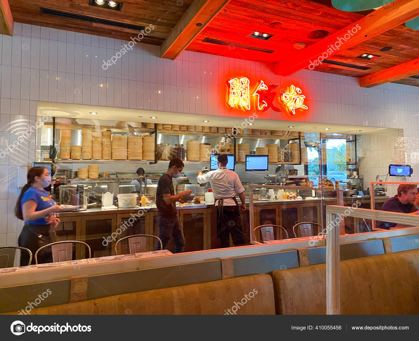 Orlando Usa Kitchen Hawkers Asian Fusion Restaurant Orlando Florida ...