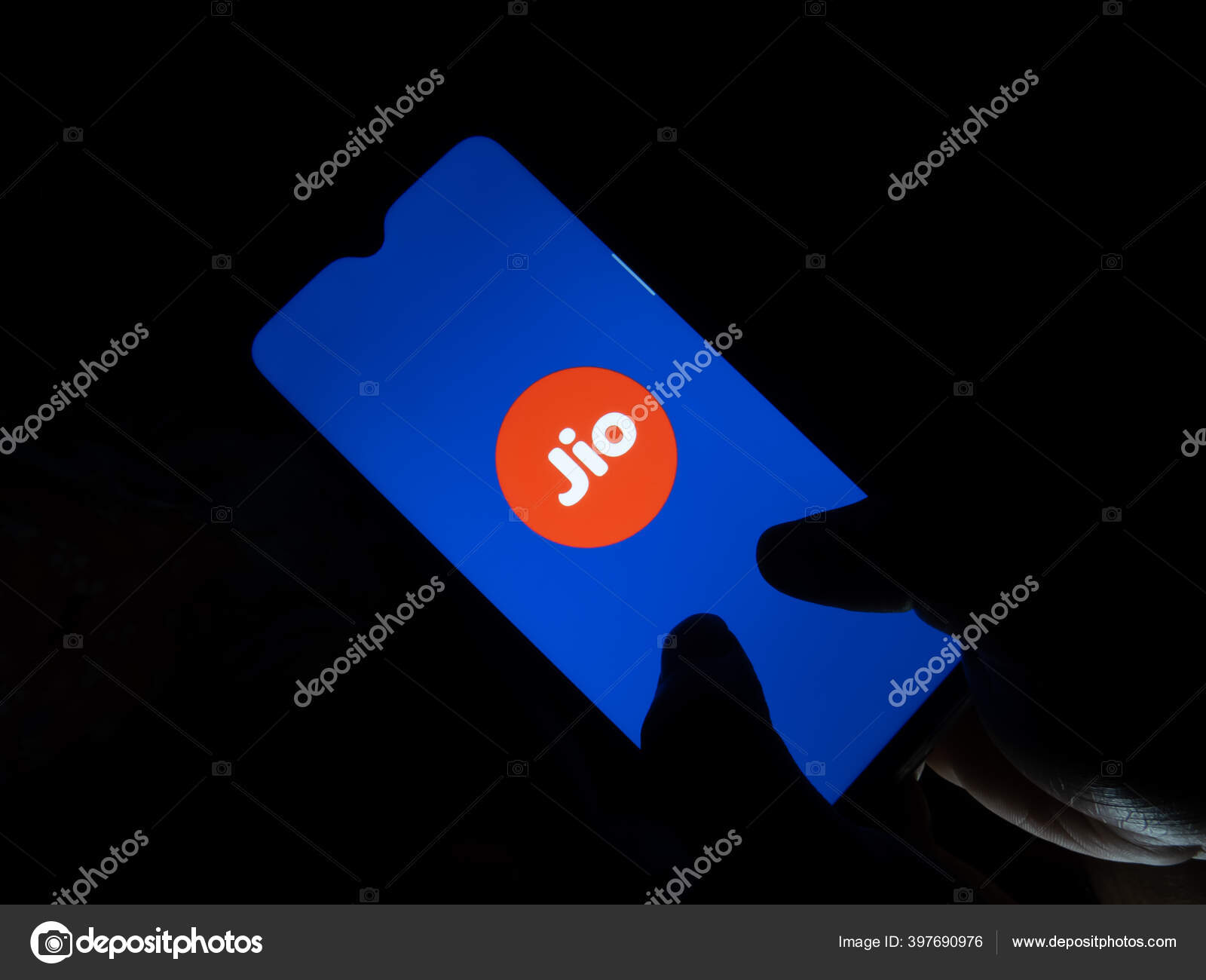 Jio App Icon Mobile Screen — Stock Editorial Photo © Tanmoythebong ...