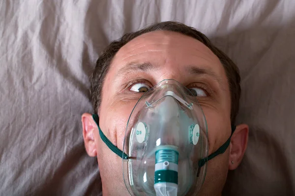 Oxygen mask training Stock Photos, Royalty Free Oxygen mask training ...