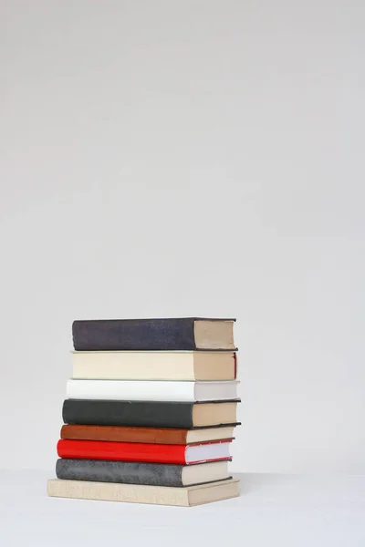 Horizontal books Stock Photos, Royalty Free Horizontal books Images ...