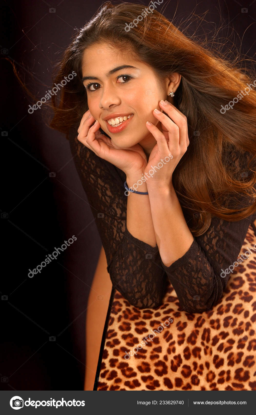 Smiling Enchanting Bewitching Lovely Lady Captivating Engaging ...