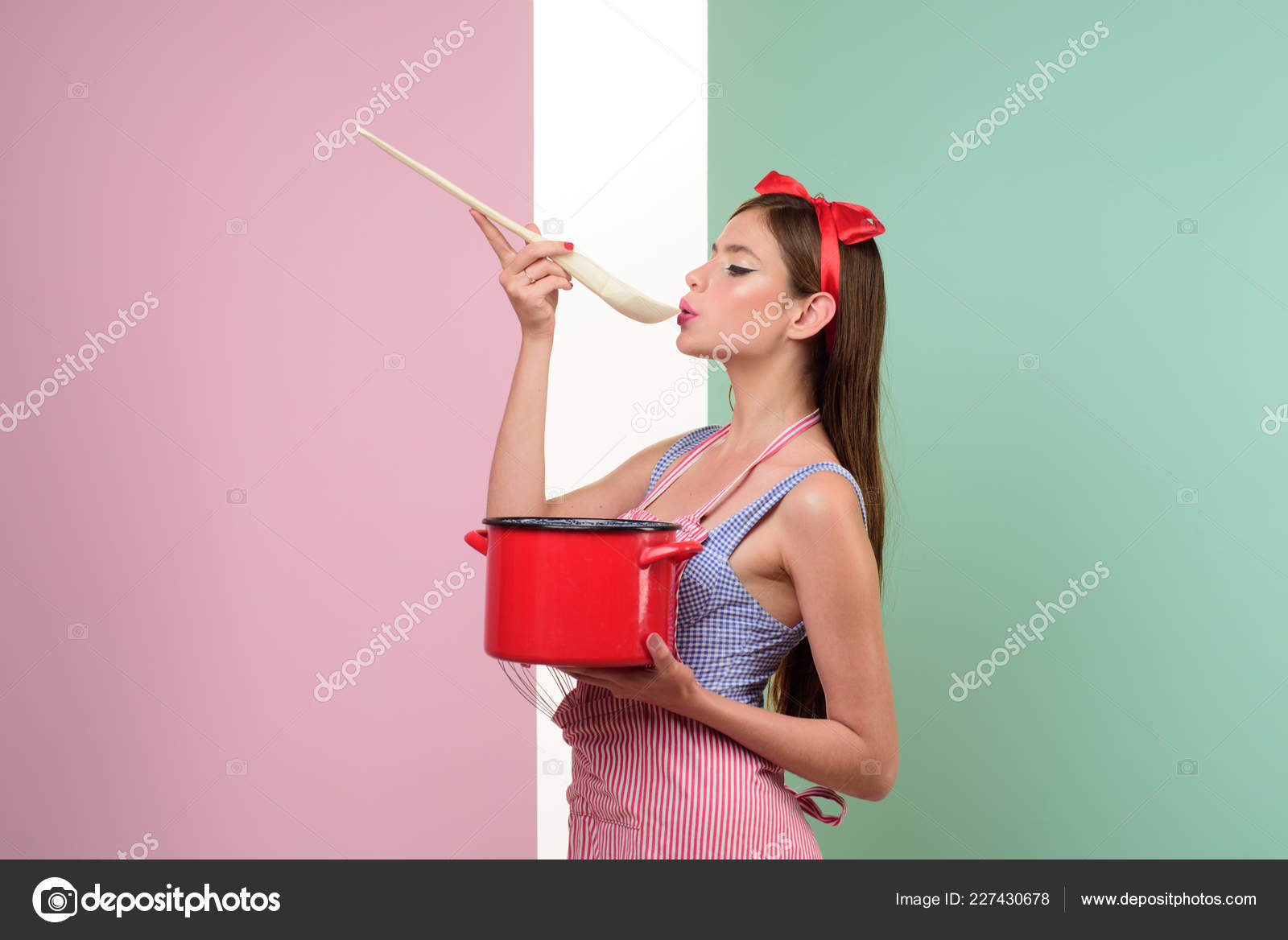 Pin Up Woman With Trendy Makeup Retro Woman Cooking In Kitchen Pinup