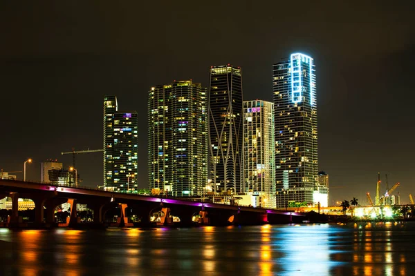 Miami gratte ciel Stock Photos, Royalty Free Miami gratte ciel Images ...