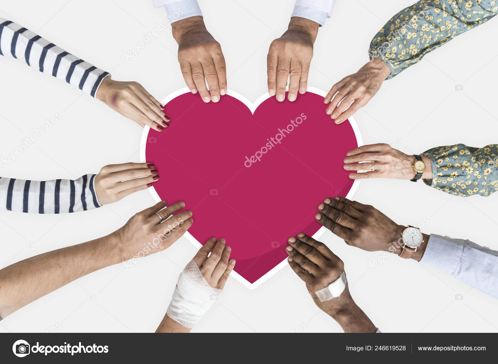 Manos Sosteniendo Clipart Forma Corazón Centro — Foto de stock ...