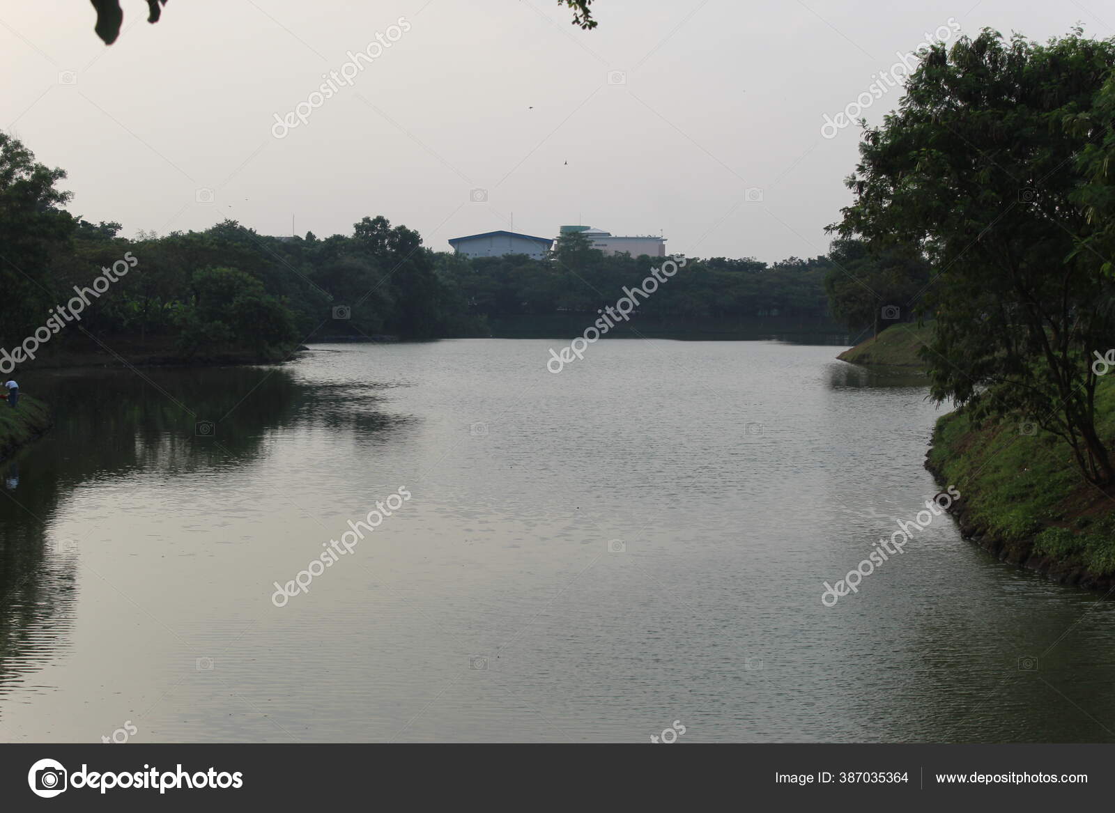 Artificial Lake Hold Water Jakarta Lake Prevent Flooding East Jakarta ...