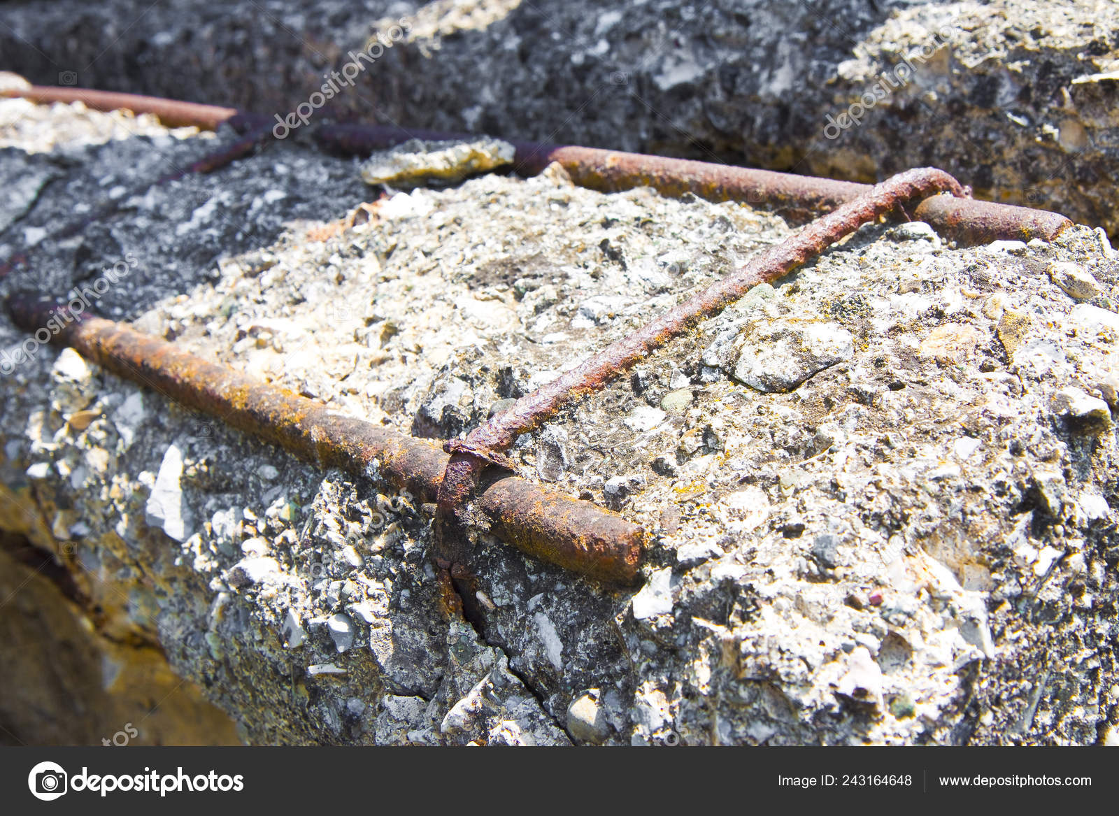 Damaged Concrete Caused Rusting Reinforcement Bars — Stock Photo ...